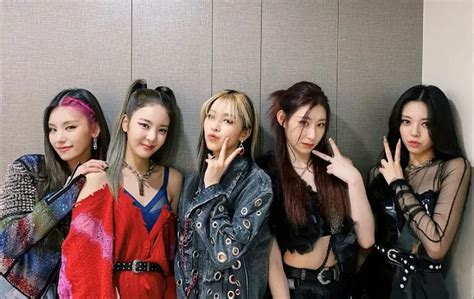 K Pop Girlband Itzy Collab With Game Mobile Legends Ml Esports