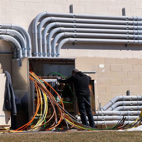 How Do Three Phase Electric Power Systems Work