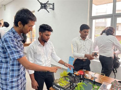 Technology Innovation Iot Machinelearning Ict Smartsolutions Dimuthu Praboda