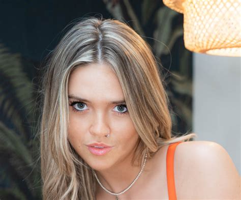 Angie Faith Bio Net Worth Age Career And Family