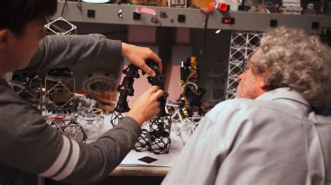 These New Self Replicating Robots By Mit Can Assemble Giant