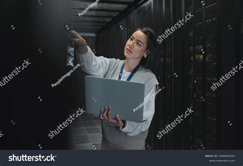 2 Hundred Girl With Laptop In Server Room Royalty Free Images Stock Photos Pictures