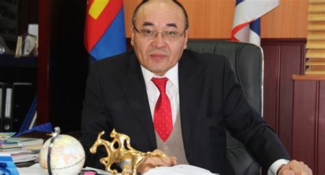 Аж үйлдвэрийн сайд Д Эрдэнэбат орон нутагт ажиллана