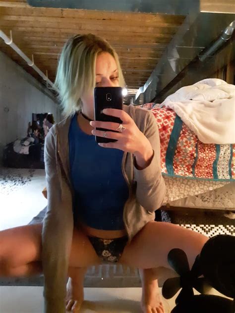 Some Girls Just Wanna Tweak Help Me Out With That R FuckingTweakers