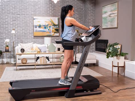 ProForm SMART Pro 2000 Review | TreadmillReviews.net