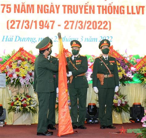 Hai Duongs Military Command Receives Second Class Military Exploit