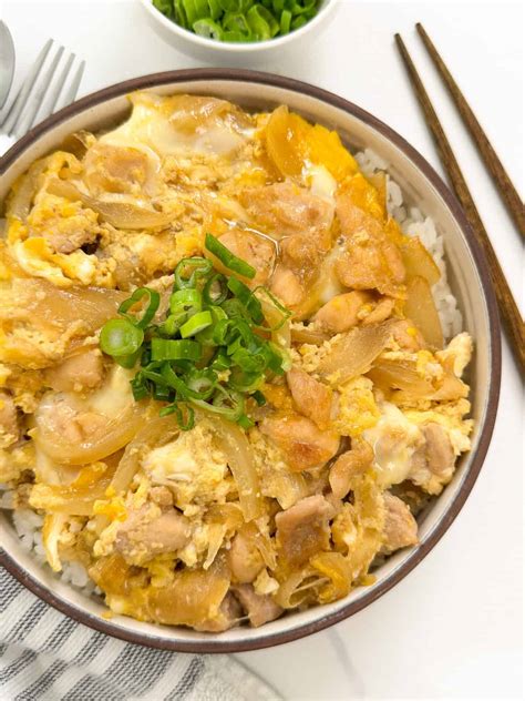 Oyakodon Japanese Chicken And Egg Rice Bowl Herman At Home