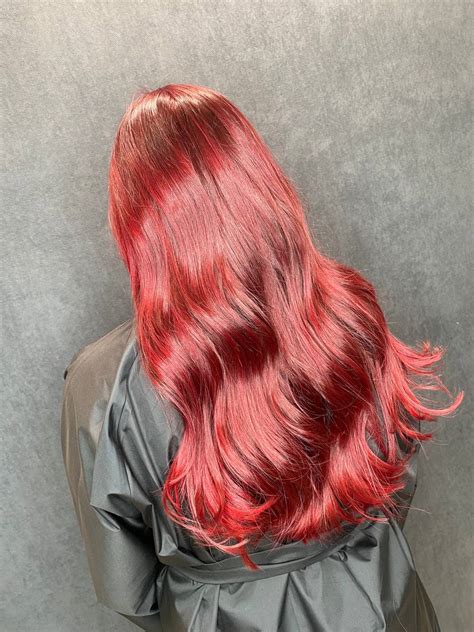 Цветное окрашивание волос Цена цветного окрашивания волос в Томске в парикмахерской от 3950 руб