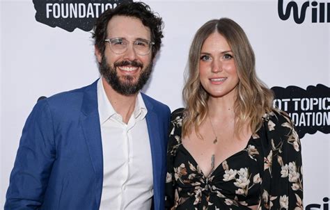Josh Groban Says He And Girlfriend Natalie Mcqueen Like To Communicate