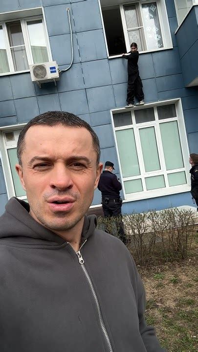 Девочка собирается прыгать Youtube