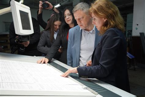 Cec Anunță începerea Tipăririi Buletinelor De Vot Pentru Turul Doi Stiripesurse Md