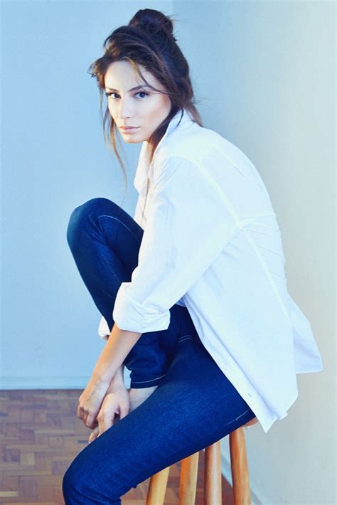 Bruna V Quest Artists Models