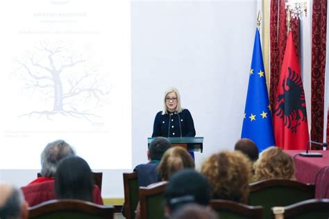 Nikolla Gjuha E Komunikimit Zyrtar Të Njësohet Me Gjuhën Letrare Kultplus