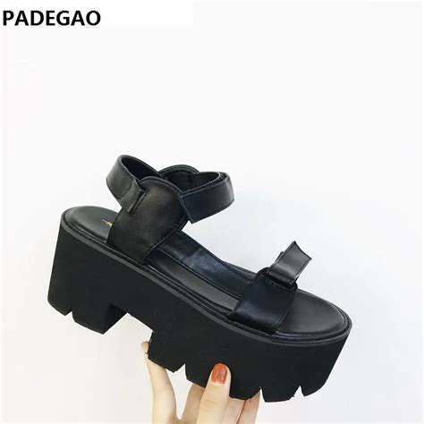 Г оригинальные босоножки Susong на толстой подошве с застежкой липучкой и открытым носком в