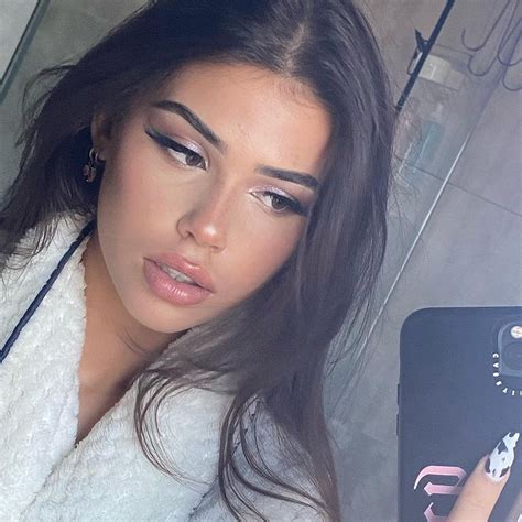 Leah Halton On Instagram Photo Dump Besties🖕”