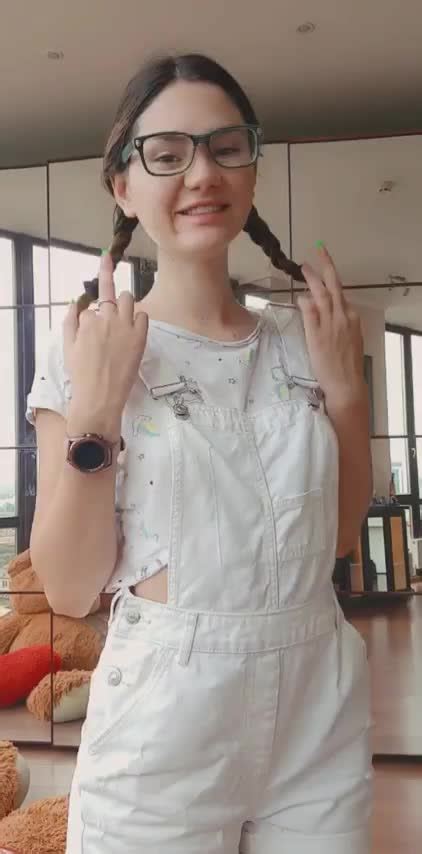 Can Htis Teen Seduce You Scrolller