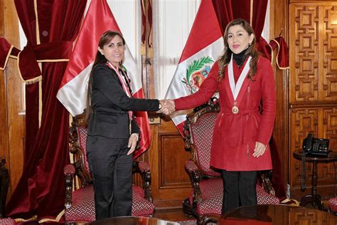 Patricia Benavides Tuvo Reunión Protocolar Con Lady Camones En La Sede