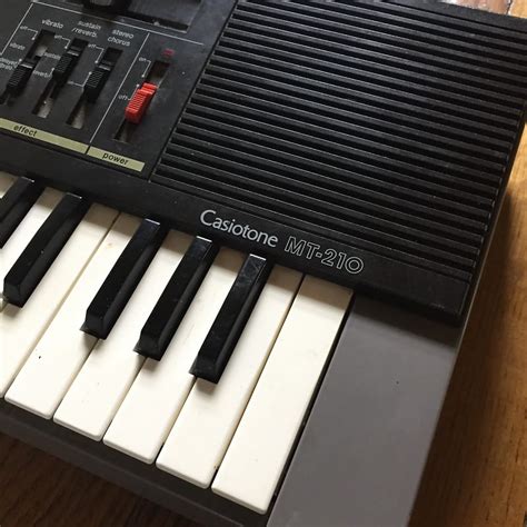 Casio Keyboard 210