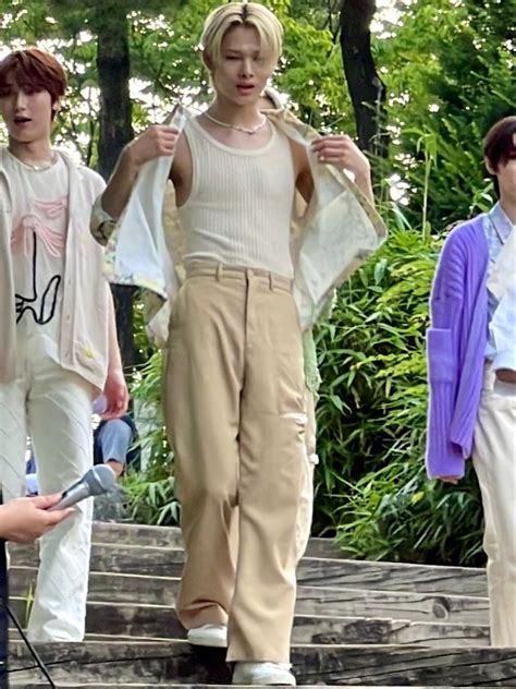 Nishimura Riki 西村 力에 있는 Mia님의 핀 복근 연예인 스타일