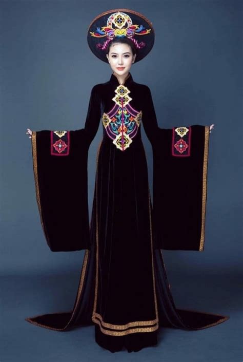 Девушка в национальном вьетнамском костюме R Pikabu