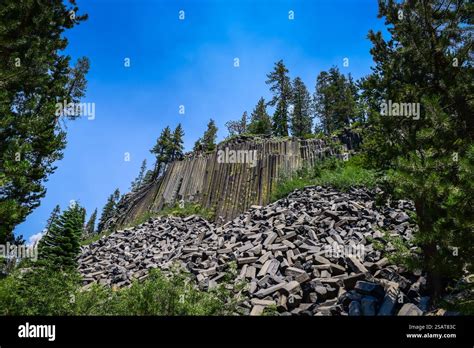 Devils Postpile National Monument In Mammoth Lakes California Protects An Unusual Rock