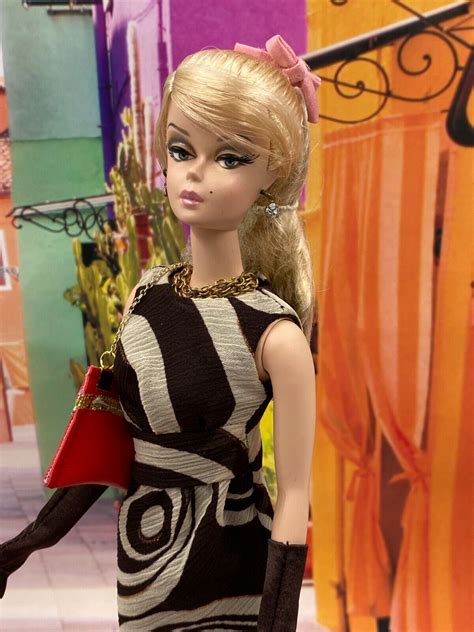 Barbie Silkstone Movie Mixer Porte Ensemble Création Couture Ooak Ou