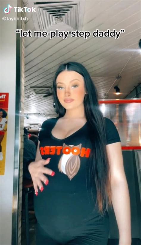 I Fetch Over 400 In Tips As Pregnant Hooters Server