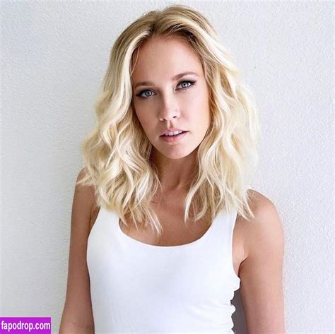 Anna Camp Therealannacamp Leaked Nude Photo From Onlyfans And Patreon 0004