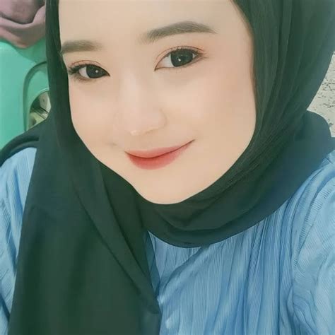 Ulfa Resti Amilya Ulfa R Amiii Threads Say More