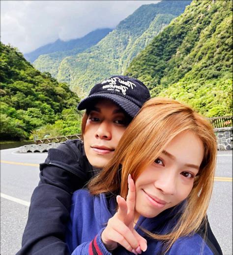 犬青生日雲安甜蜜告白 許哲珮帶小孩k歌初體驗 自由娛樂