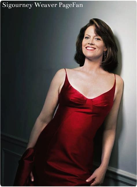 Wow Beautiful Sigourney Weaver In 2022 Sigourney Weaver Sigourney Weaver Young Celebs