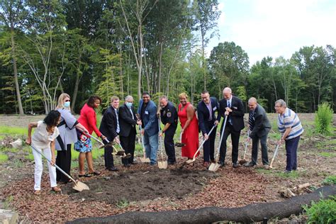 Maple Heights Senior Apartment Groundbreaking Ceremony City Of Maple Heights