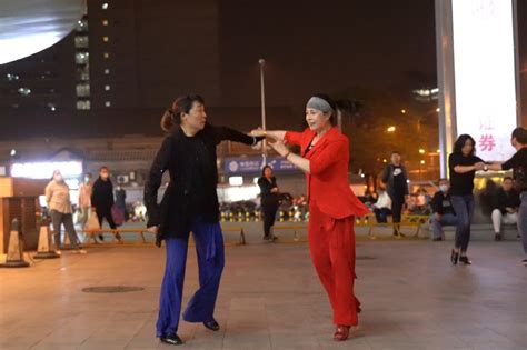 吉特巴《你像三月桃花开》简单易学，初学者的最爱凤凰网视频凤凰网