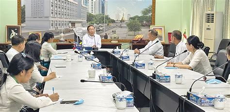 ဒုတိယဝန်ကြီးချုပ်နှင့် ပြည်ထောင်စုဝန်ကြီး ဦးဝင်းရှိန် ရန်ကုန်တိုင်းဒေသကြီးရှိ မြန်မာ့လယ်ယာ ဖွံ့ဖ