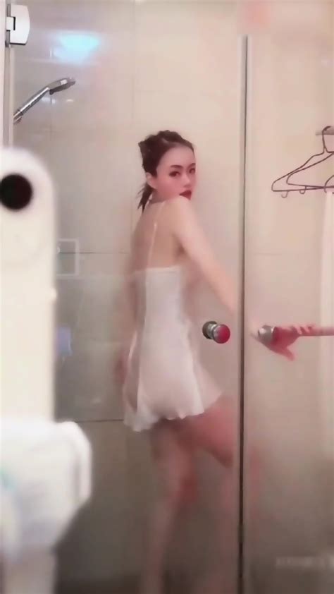 抖音快手极品资源违规封号pk走光露点精彩合集 Eporner