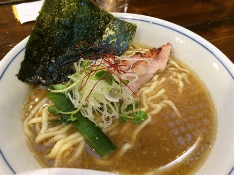 らぁめん欽山製麺所の鶏そばがかなりウマい高松市片原町 ふくどん