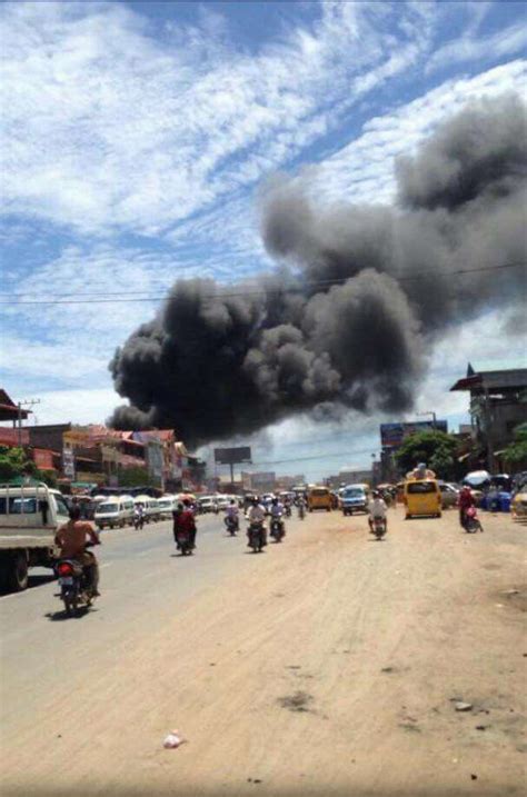 ព័ត៌មានបឋម មានអគ្គិភ័យកំពុងឆាបឆេះស៊ីទែនប្រេងរបស់ការ៉ាស់សាំងសូគីមិុច នៅខាងមុខផ្សារស្ពឺ
