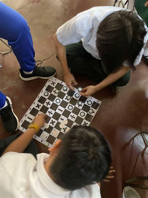 Damath Math Checkers