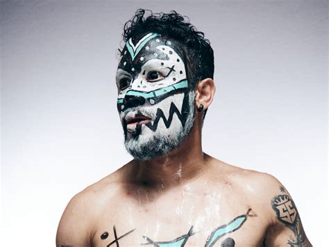 Arez Signs With Mlw