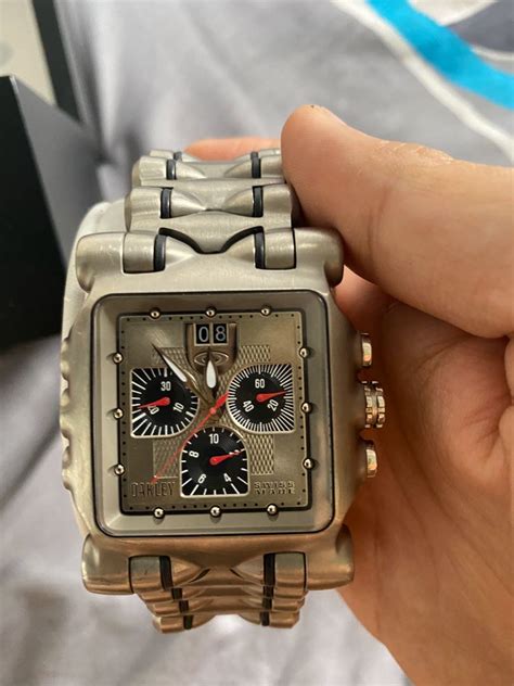 Oakley Watch Mens Fashion Watches And Accessories Watches On Carousell
