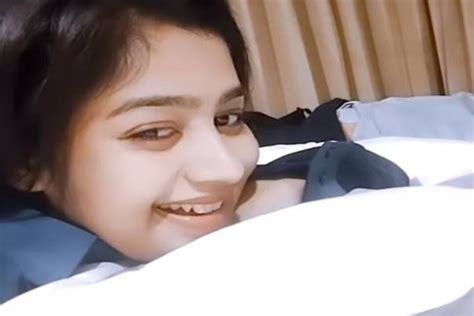 ஜனனி வெளியிட்ட வைரல் வீடியோ Tamilarul Net 24மணி நேரச் செய்திகள்