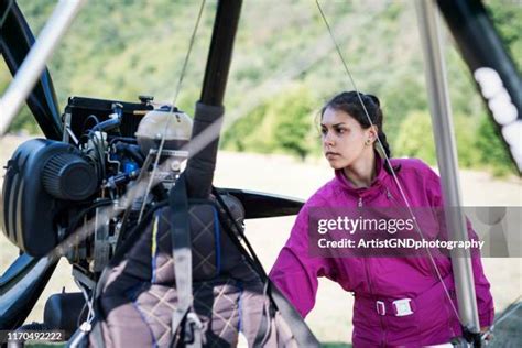 Hang Glider Plane Photos And Premium High Res Pictures Getty Images