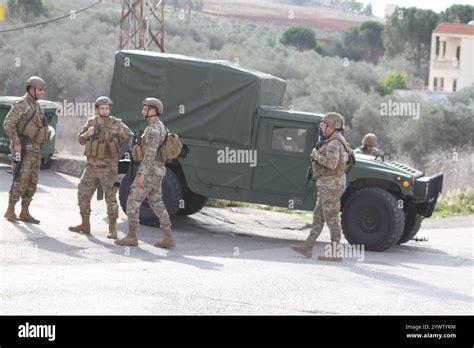 241212 Khiam Dec 12 2024 Xinhua Lebanese Troops Are Seen During Their Advance To