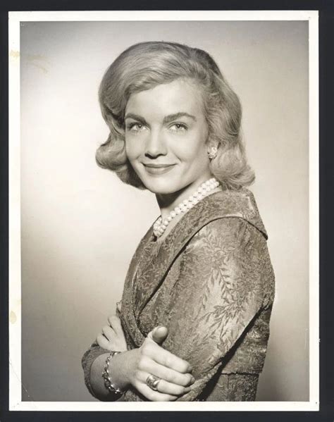 Joanna Barnes