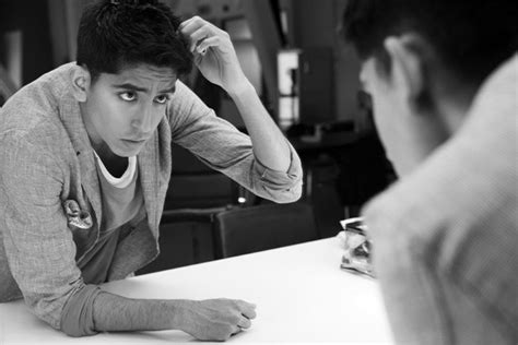 Gambar Foto Dev Patel Photoshoot Foto 2 Dari 7
