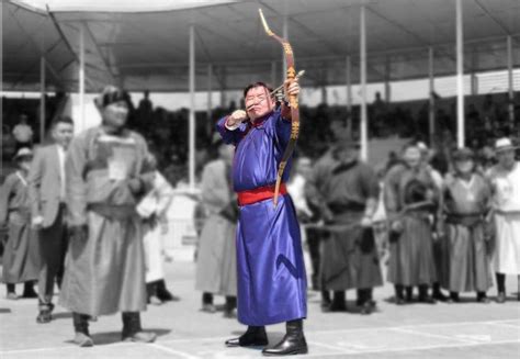 Эмүжин Хүүе энэ Ерөнхий сайд болоогүй байхдаа хийж байгаа Pr чинь