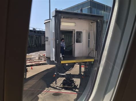 [항공 뉴스] 인천공항 국내 최초 도입 원격탑승시설 시험운영 네이버 블로그