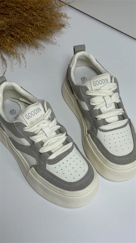 Жіноче взуття кросівки кеди лофери туфлі Дівчата це ТОП⬆️🔥 Ви лише гляньте яку новинку