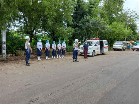 မင်္ဂလာဒုံမြို့နယ် ကြက်ခြေနီသူနာပြုတပ်ဖွဲ့မှ အ ရေး ပေါ်လူနာများ မော် တော်ယာဉ် အောက်ဆီဂျင်လိုအပ်ပ