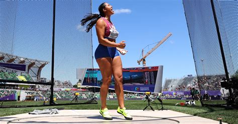 Janee Kassanavoid Makes Makes Hammer Throw History Popsugar Fitness